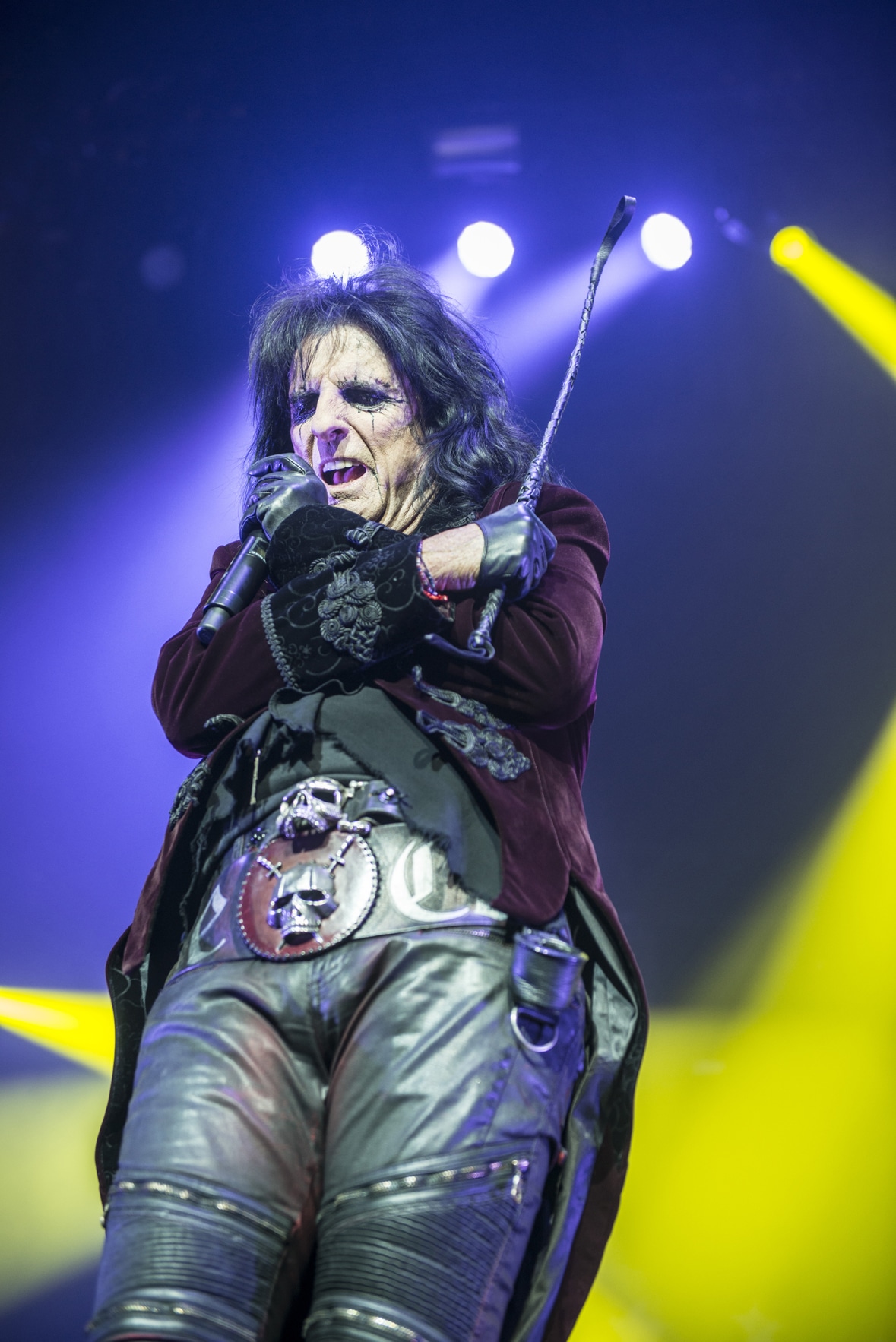 Tracey Welch photographs spectacular Alice Cooper at the First Direct ...